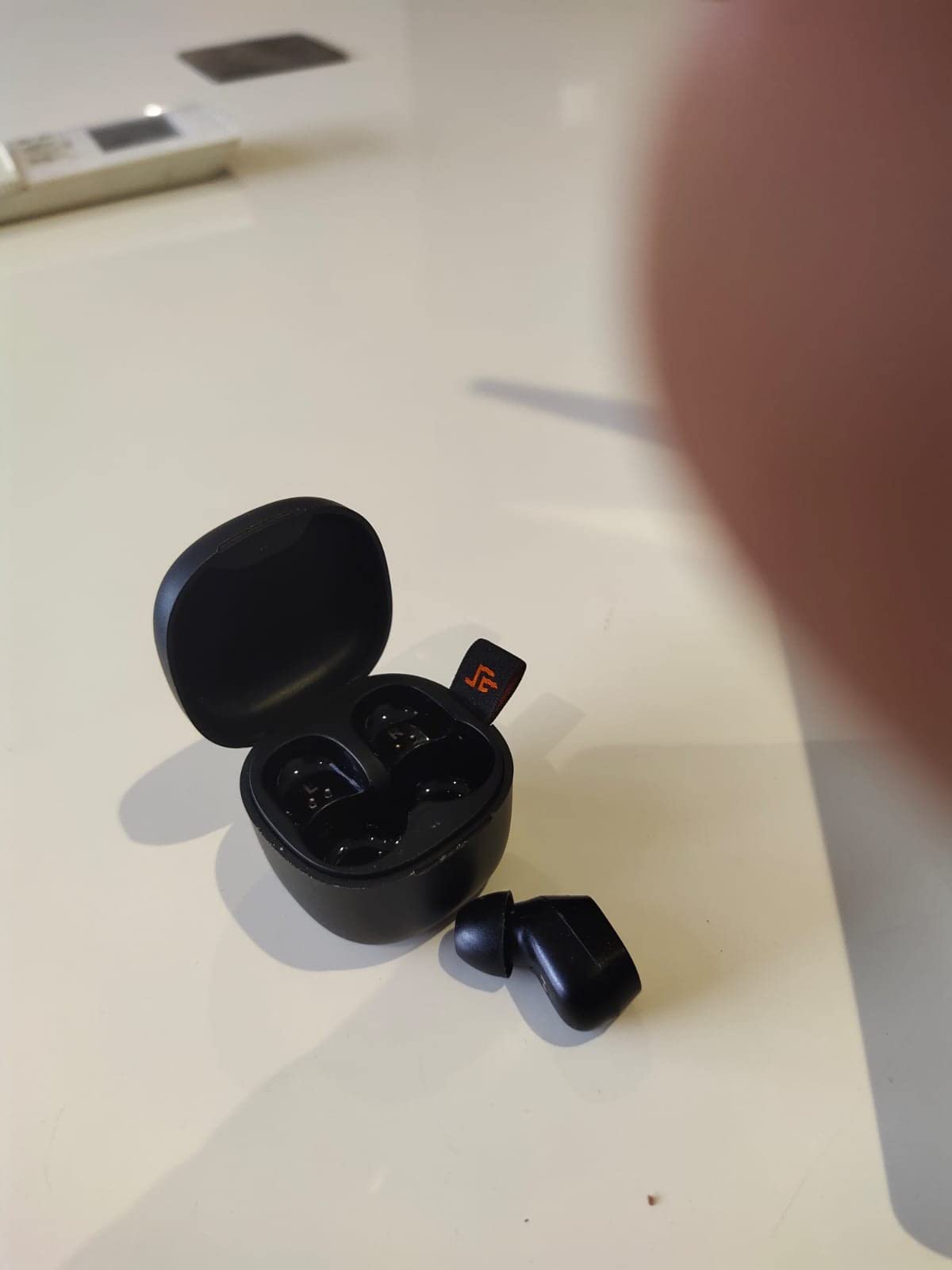 CrossBeats Edge Truly Wireless in-Ear Earbuds, Microphone 3D Sound ...