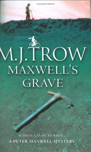 Maxwell's Grave: Trow, M. J.: 9780749083663: Amazon.com: Books