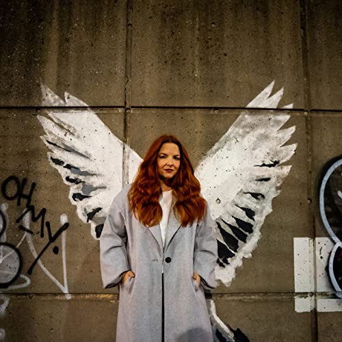 Amazon MusicでAdalineのPaper Planesを再生する