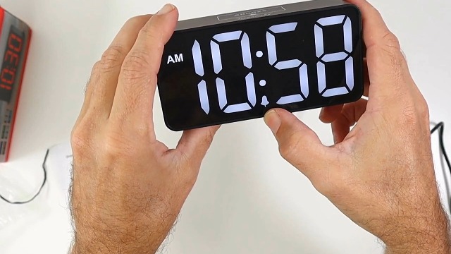 Watch How to set time and alarm on DreamSky Compact Alarm Clock on ...