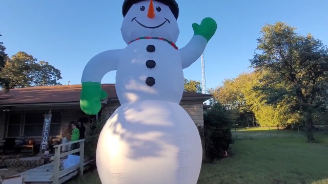 Watch 20FT Tall Inflatable Snowman is So Amazing! on Amazon Live