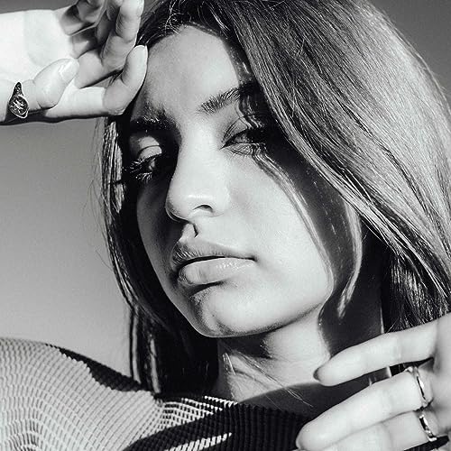 Écouter Life Changes par Amila sur Amazon Music Unlimited