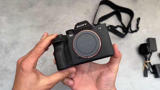 Watch SONY A7IV Unboxing & Detailed Overview. on Amazon Live