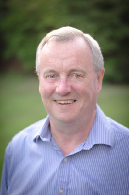 Amazon.com: Simon Kelly: books, biography, latest update