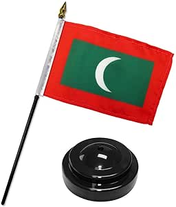 Amazon.com: Vibrant Maldives 4"x6" Flag Desk Set Table Base : Office ...