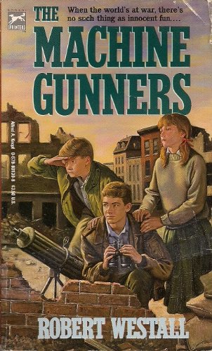Amazon.co.jp: THE MACHINE GUNNERS : Westall, Robert: 洋書