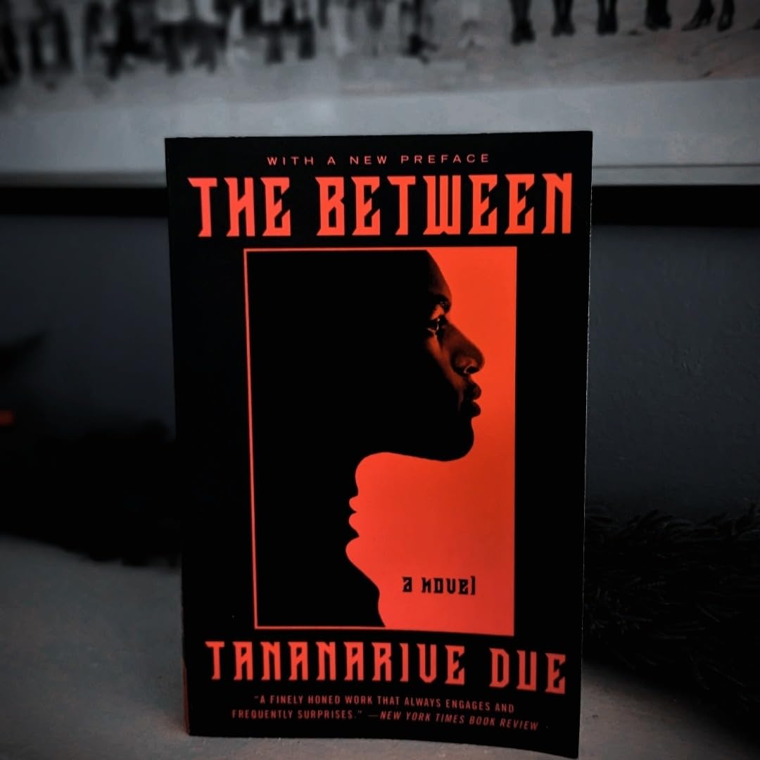 The Between: Due, Tananarive: 9780060927264: Amazon.com: Books