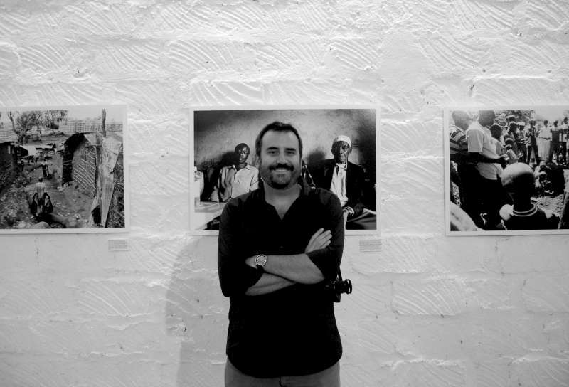 Amazon.com: Greg Constantine: books, biography, latest update