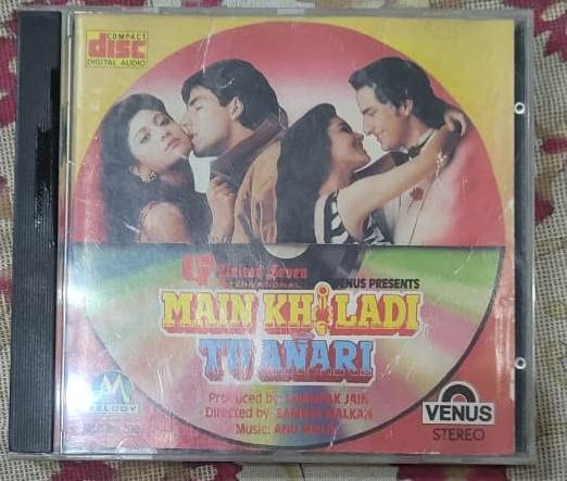 Main khiladi Tu Anari Video Songs Cd Disk (Pack of 1) : Amazon.in ...
