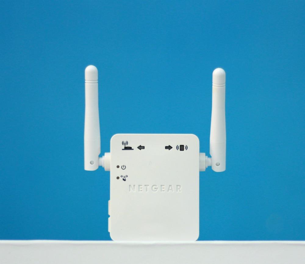 Netgear WN3000RP-200PES Universal Wi-Fi Range Extender (Cream White ...
