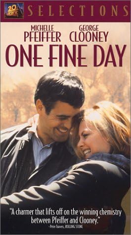 Amazon.com: One Fine Day [VHS] : Michelle Pfeiffer, George Clooney, Mae ...