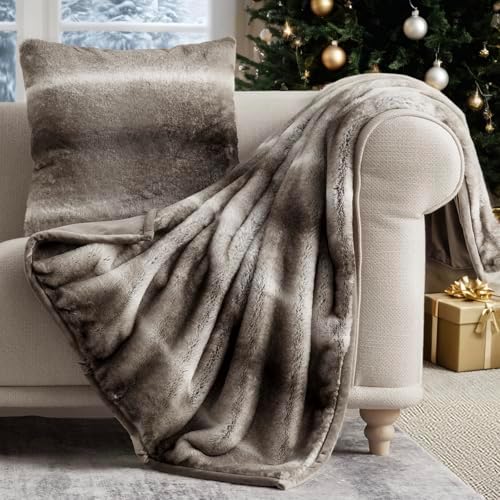 Amazon.com: Hyde Lane Luxury Fluffy Faux Rabbit Fur Throw Blanket ...