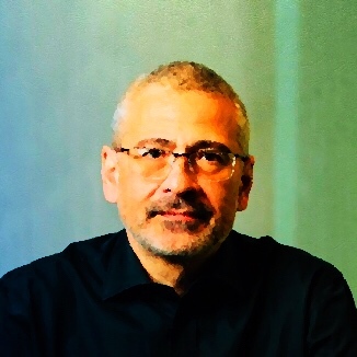 Amazon.com: Alessandro Vespignani: books, biography, latest update