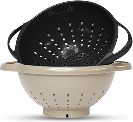 Amazon.com: Crisp 2-Piece Mini Colander Berry Baskets With Handles ...