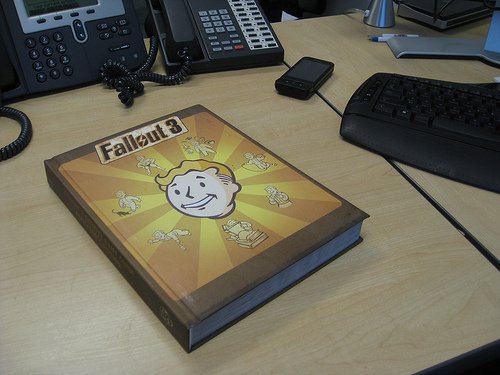 Fallout 3 - le guide PC collector: Amazon.co.uk: 9783940643339: Books