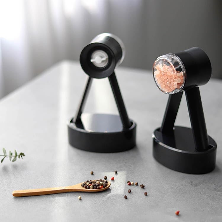 Amazon.com: Family Gadgets One Hand Salt and Pepper Mill Grinder ...