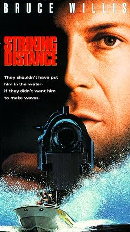 Amazon.com: Striking Distance [VHS] : Bruce Willis, Sarah Jessica ...