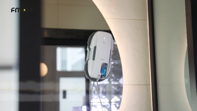 Watch Fmart T9 window cleaning robot on Amazon Live