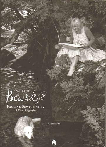 Pauline Bewick at 75: A Photo Biography: Hayes, Alan: 9780905223919 ...