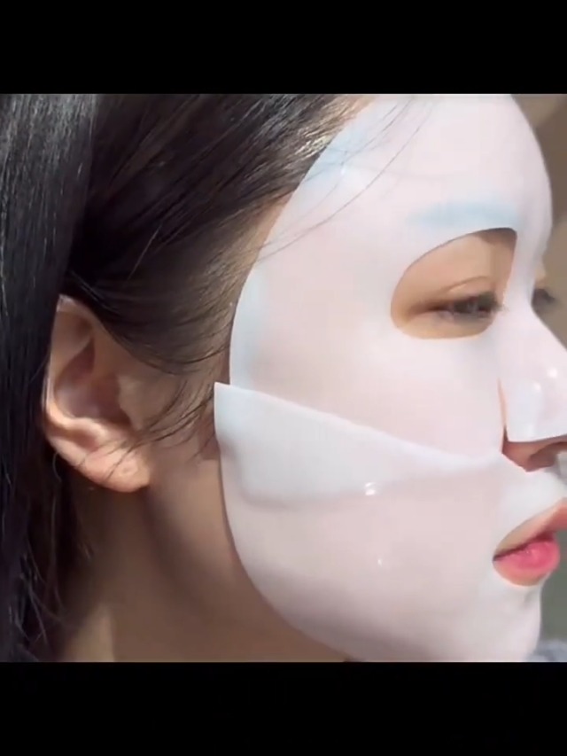 Watch Quasi Bio Collagen Face Mask Overnight on Amazon Live