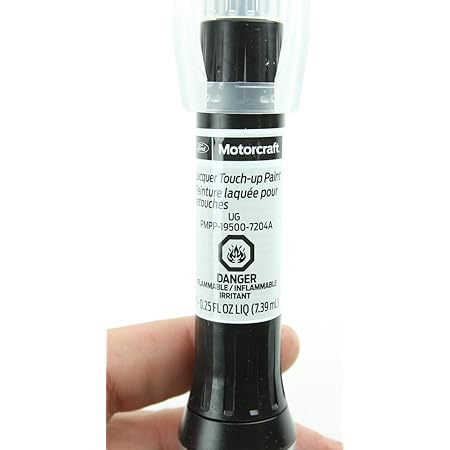 Amazon.com: Ford Motorcraft Touch Up Paint White Platinum UG Basecoat ...