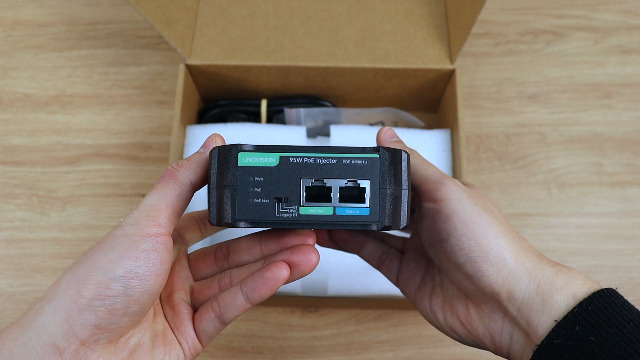 Watch Unboxing Video of Gigabit 90W 802.3bt PoE Injector on Amazon Live
