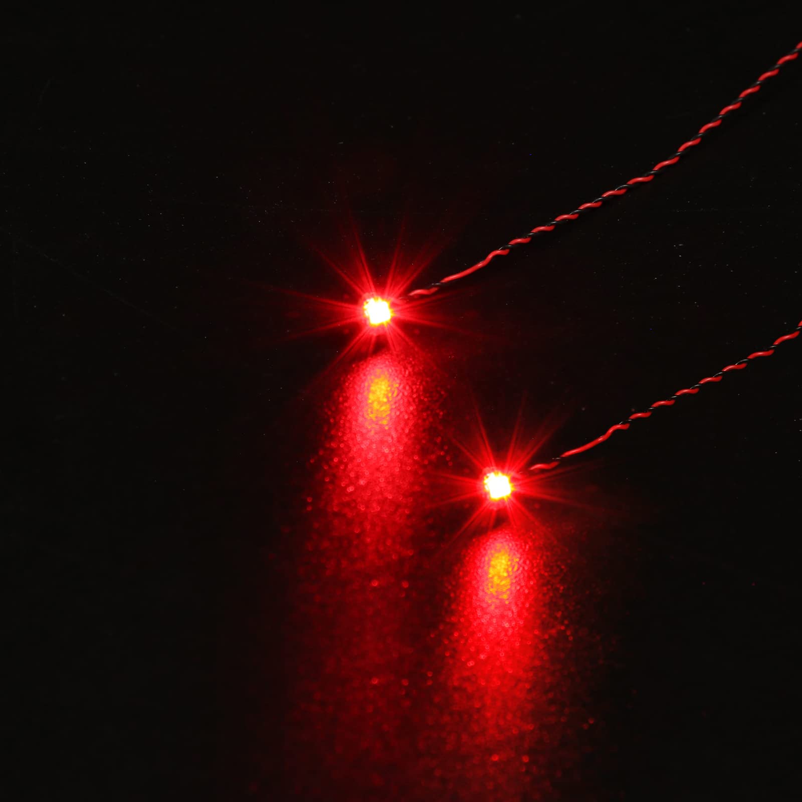 Amazon.com: Light Up Your Bricks- 2 Pieces X Red Flashing Light 15 cm ...