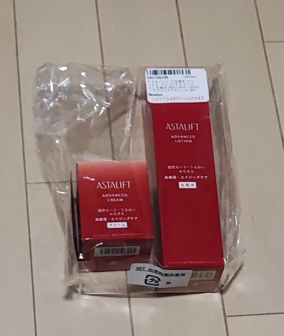 Amazon | アスタリフト 【 化粧水 クリーム 】 アドバンスド ローション 化粧水 (約2ヶ月分 130ml) + アドバンスドクリーム (約1ヶ月分 30g) + 化粧水サンプル1包 ...