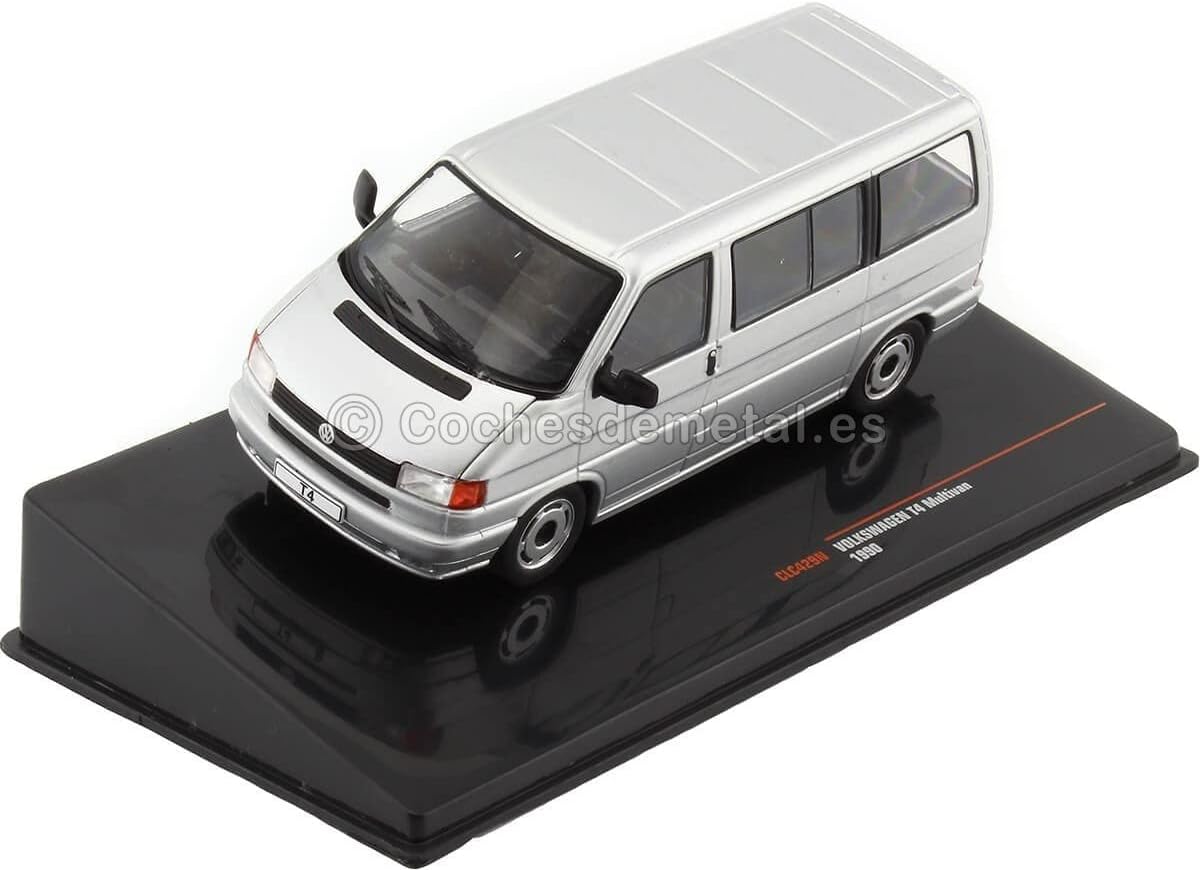 IXO VW T4 Multivan Bus 1990 Silber Modellauto 1:43 Models: Amazon.de ...