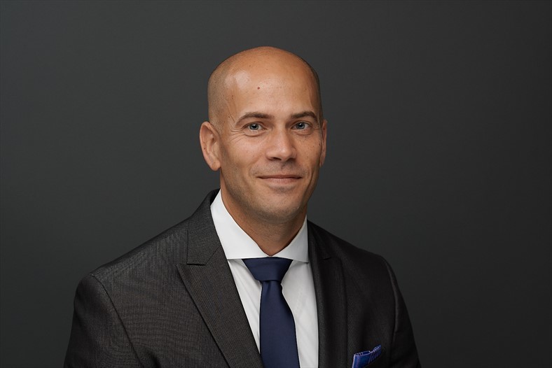 Amazon.co.uk: Paul Camuto: books, biography, latest update