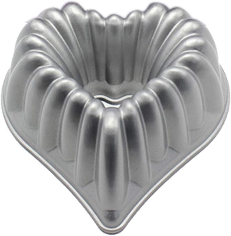 Amazon.com: Paris Hilton Heart Shaped Fluted Cake Pan, Cast Aluminum ...