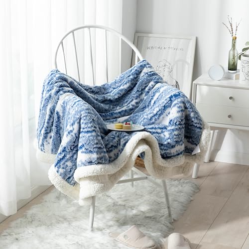 Best Abstract Bed Throws for a Chic and Cozy Update - Totally Reviewed
