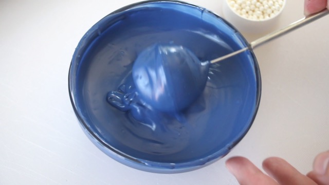 Watch My Favorite Tool for Dipping Chocolate ﹙Ateco Spiral Dipping Tool ...