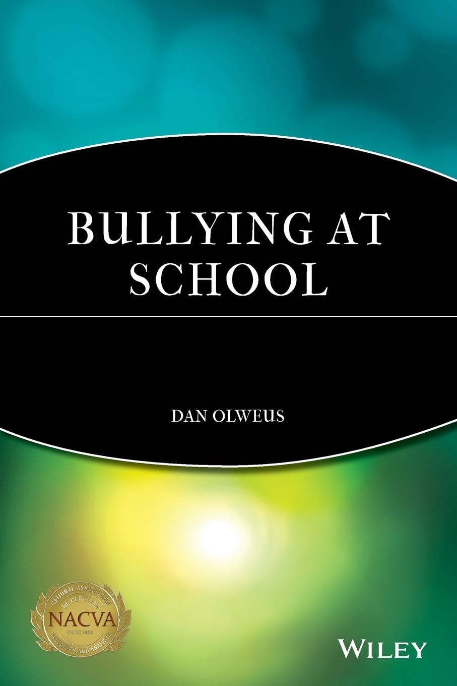 Amazon.com: Bullying at School: What We Know and What We Can Do ...