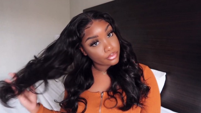 Watch Body wave wig model show on Amazon Live