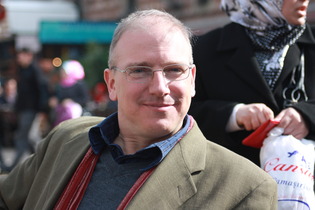 Amazon.com: Eric Ross: books, biography, latest update