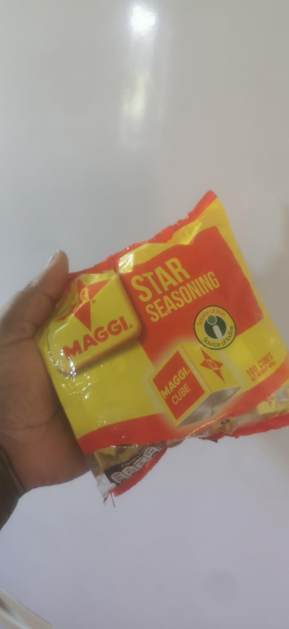 Maggi Seasoning Cubes (100 Cubes) 400g - (Pack of 3) - Product of ...