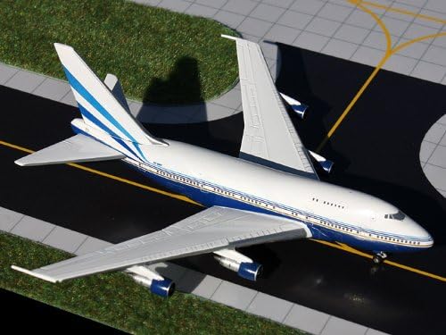 Amazon.co.jp: GeminiJets 1:400 Boeing House Colors Boeing 747SP VIP ...