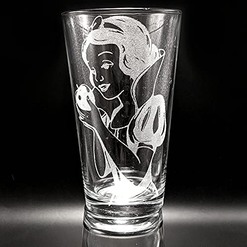 Amazon.com: SNOW WHITE Engraved Pint Glass | Inspired by the Movie ...