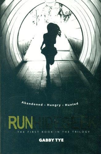 Run Hide Seek: 9789810772222: Books - Amazon.ca