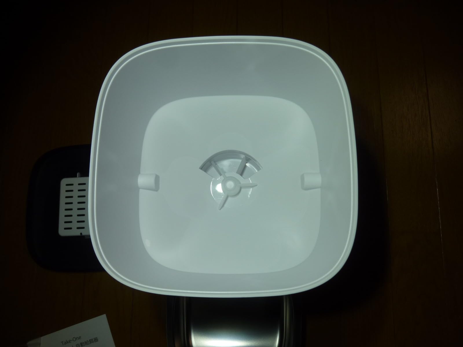 Amazon | Take-One(テイクワン) P2Pro ペット給餌器 ペット給餌機 カメラ付き 日本国内メーカー ペットフィーダー フードディスペンサー 自動餌やり器 自動給餌器 ペット ...