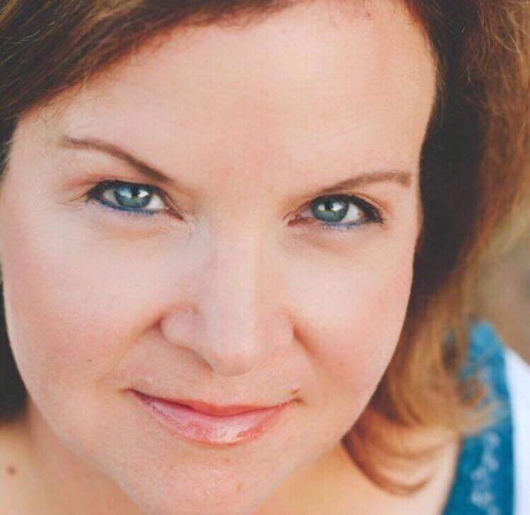 Amazon.com: Lisa Pennington: books, biography, latest update