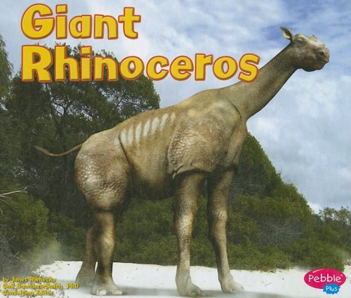 Giant Rhinoceros (Pebble Plus): Riehecky, Janet: 9781429600378: Amazon ...