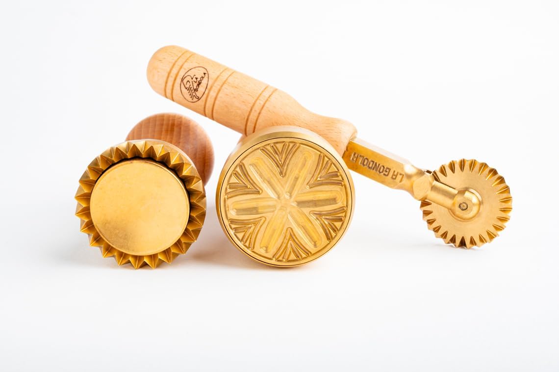 Amazon.com: La Gondola Set of 3 Pasta Tools - Round Corzetti (Corsets ...