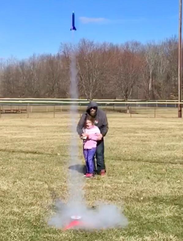 Amazon.com: Estes 806 Firestreak SST Flying Model Rocket Kit : Arts ...