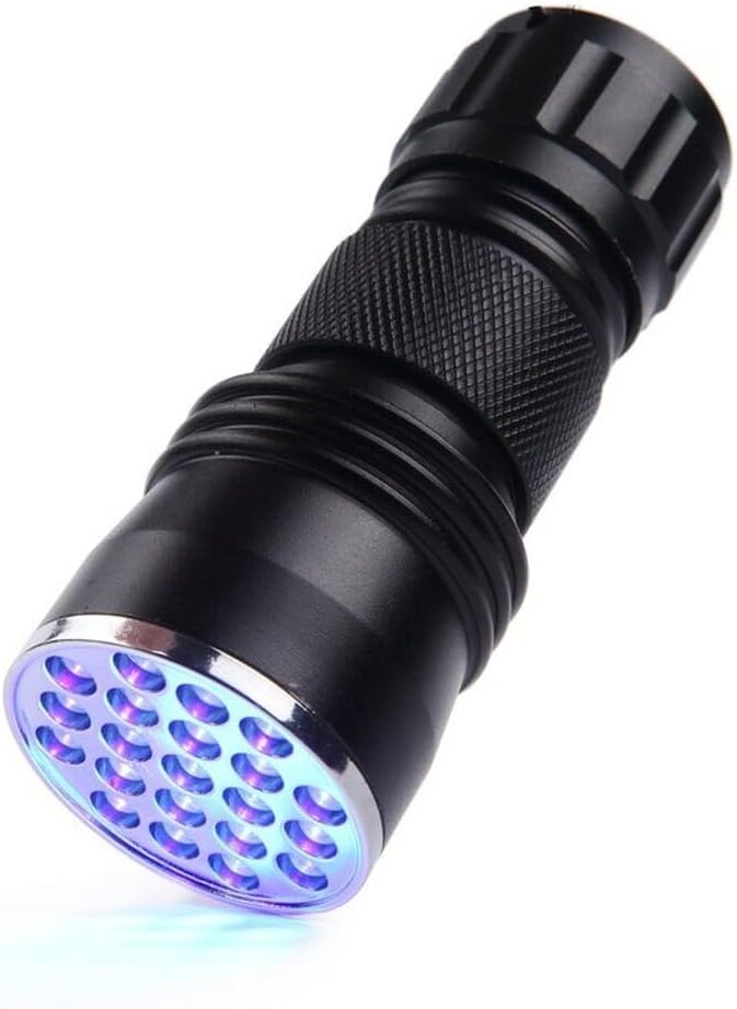 Amazon.co.jp : ブラックライト UVライト 紫外線ライト 懐中電灯 21LED ブルーライト アルミ合金素材 AAA電池付属 樹脂用硬化ライト ペットの病気のシミを発見 目に見え ...