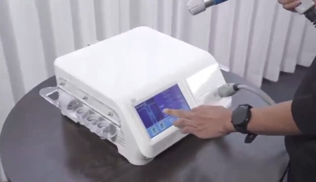 Watch Shockwave Therapy Machine Q60 operation video on Amazon Live