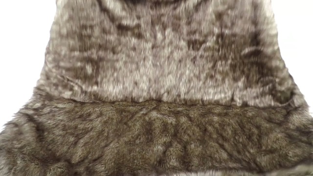Watch Luxury Faux Fur Wolf Fur Bed Throw Blanket Bedspread on Amazon Live