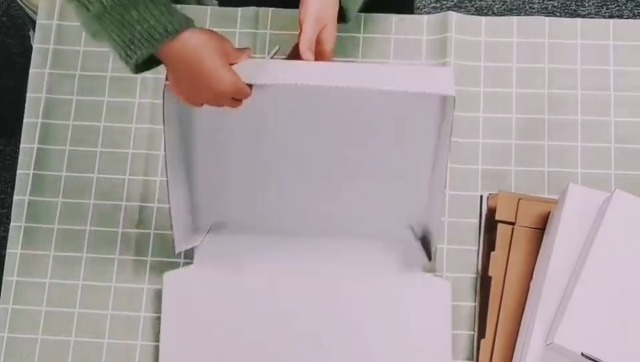 Watch How to fold pizza boxes on Amazon Live