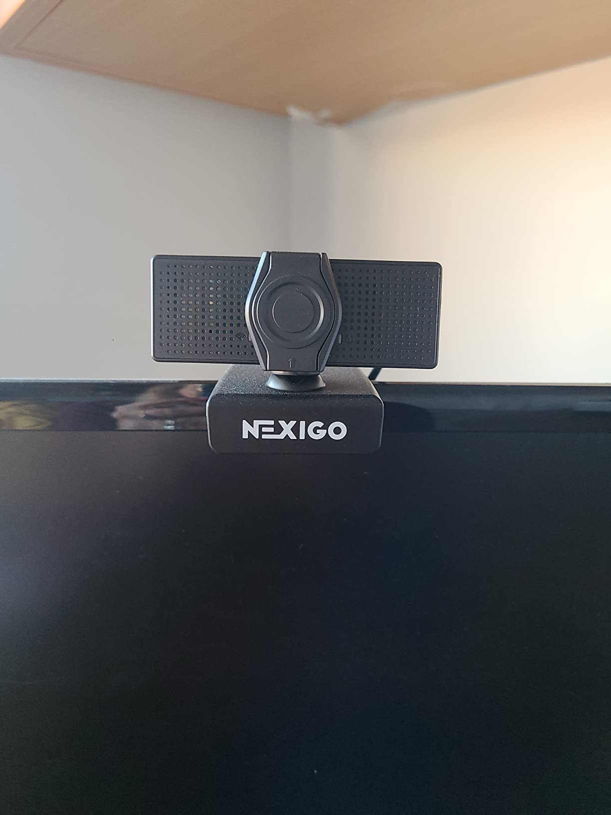 NexiGo StreamCam N930E with Software, 1080P Webcam with Ring Light and ...